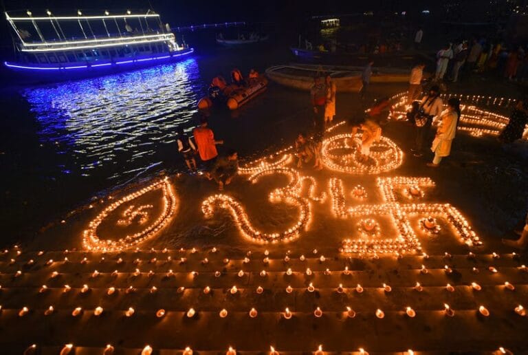 Best Capturing the Magic of Dev Deepawali in Photos 2025 - TripCosmos.co