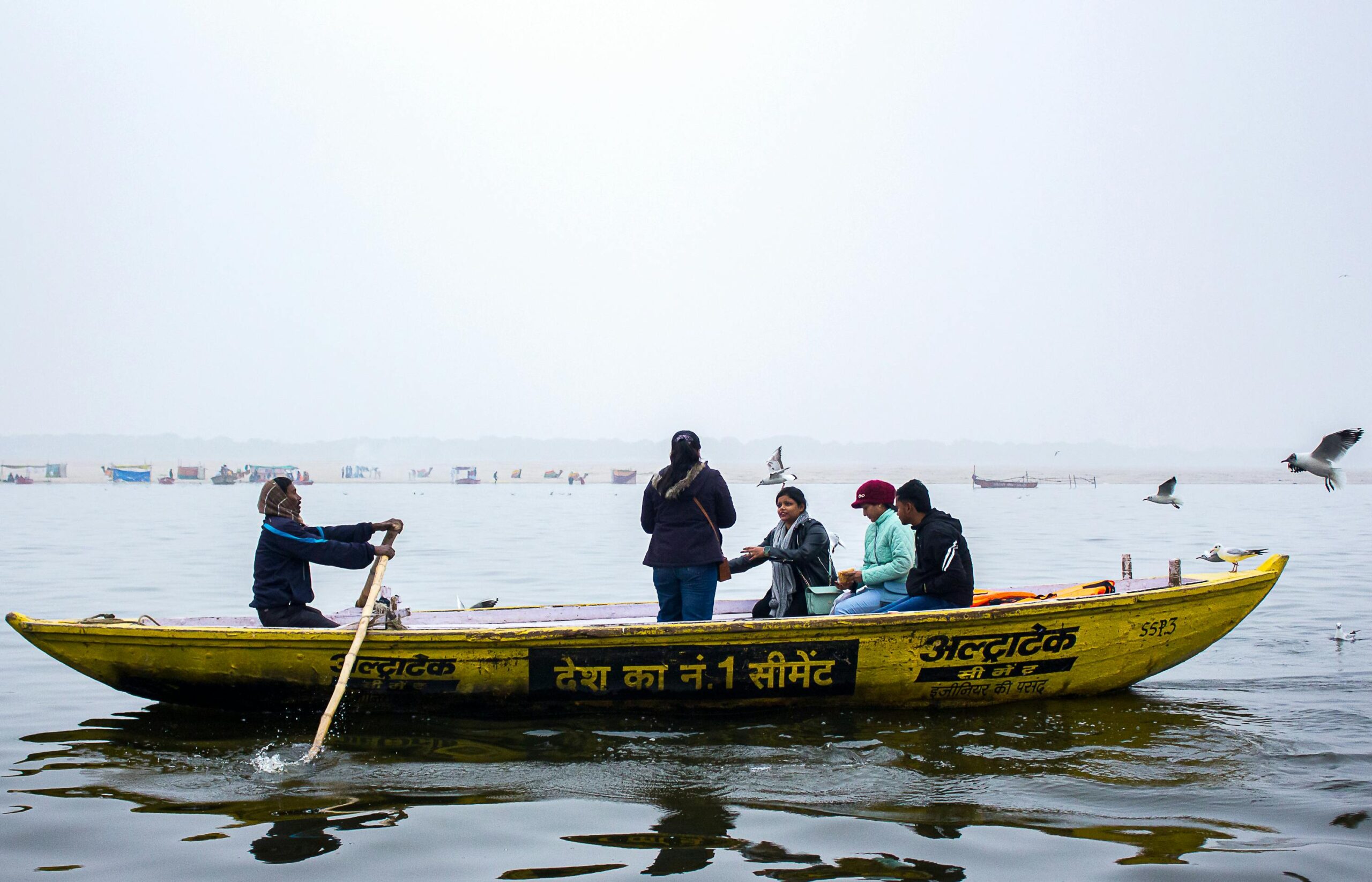 Best Ganga Boat Ride in Varanasi – Timings Cost & Booking - TripCosmos.co